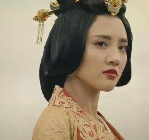 Historian: She is the first female emperor of China. A straight woman ...