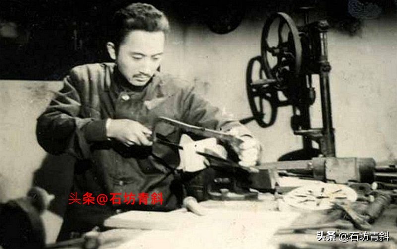 New China's first female train drivers Shu Xiuwen and Sun Daolin create ...