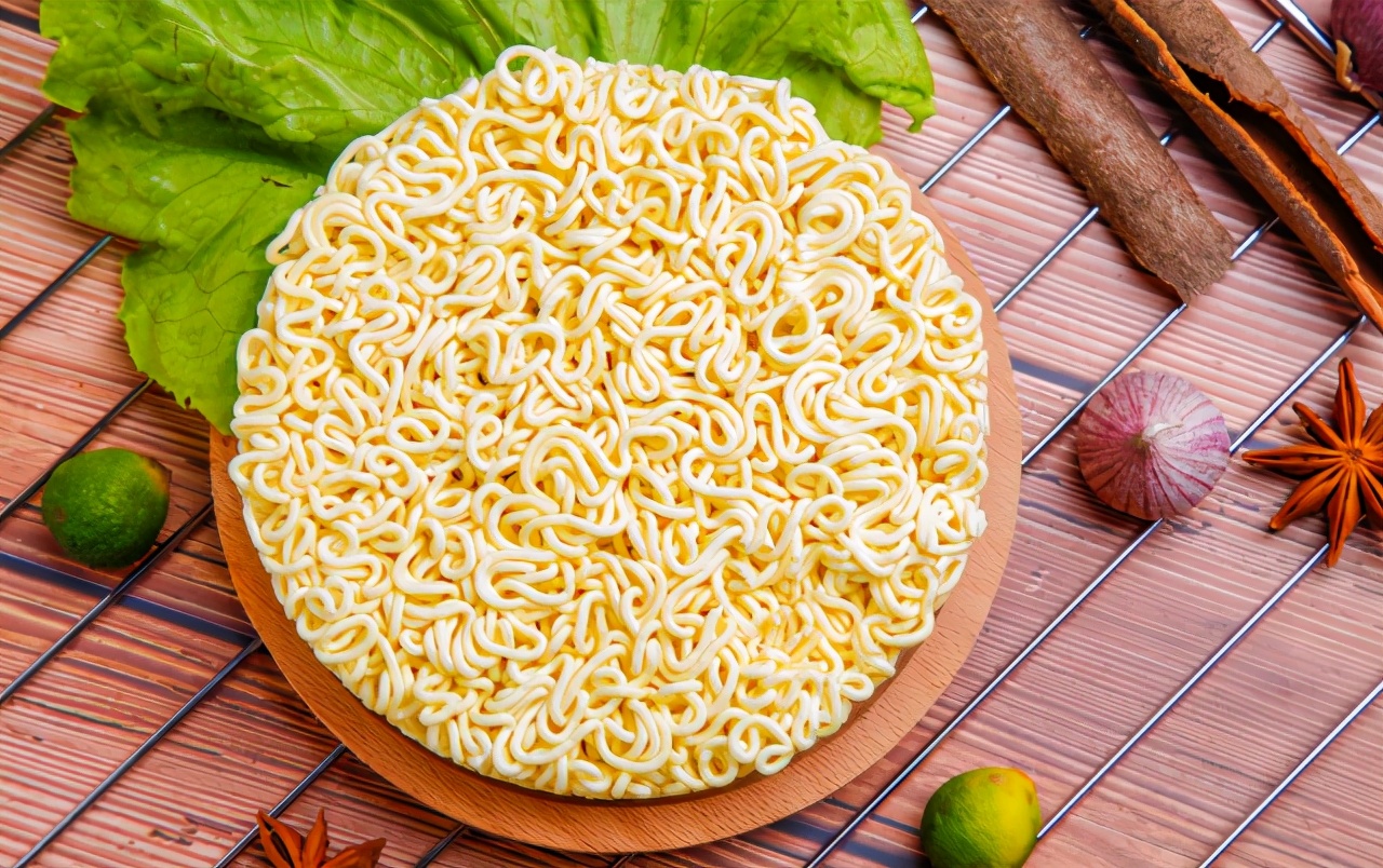 Thyroid nodules are caused by eating too much instant noodles?Doctor ...