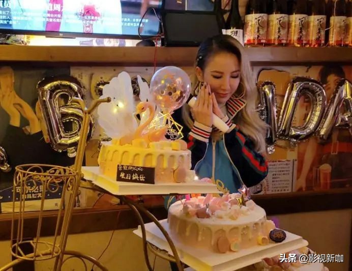 46-year-old Coco Lee rarely appeared without makeup. Her appearance is ...
