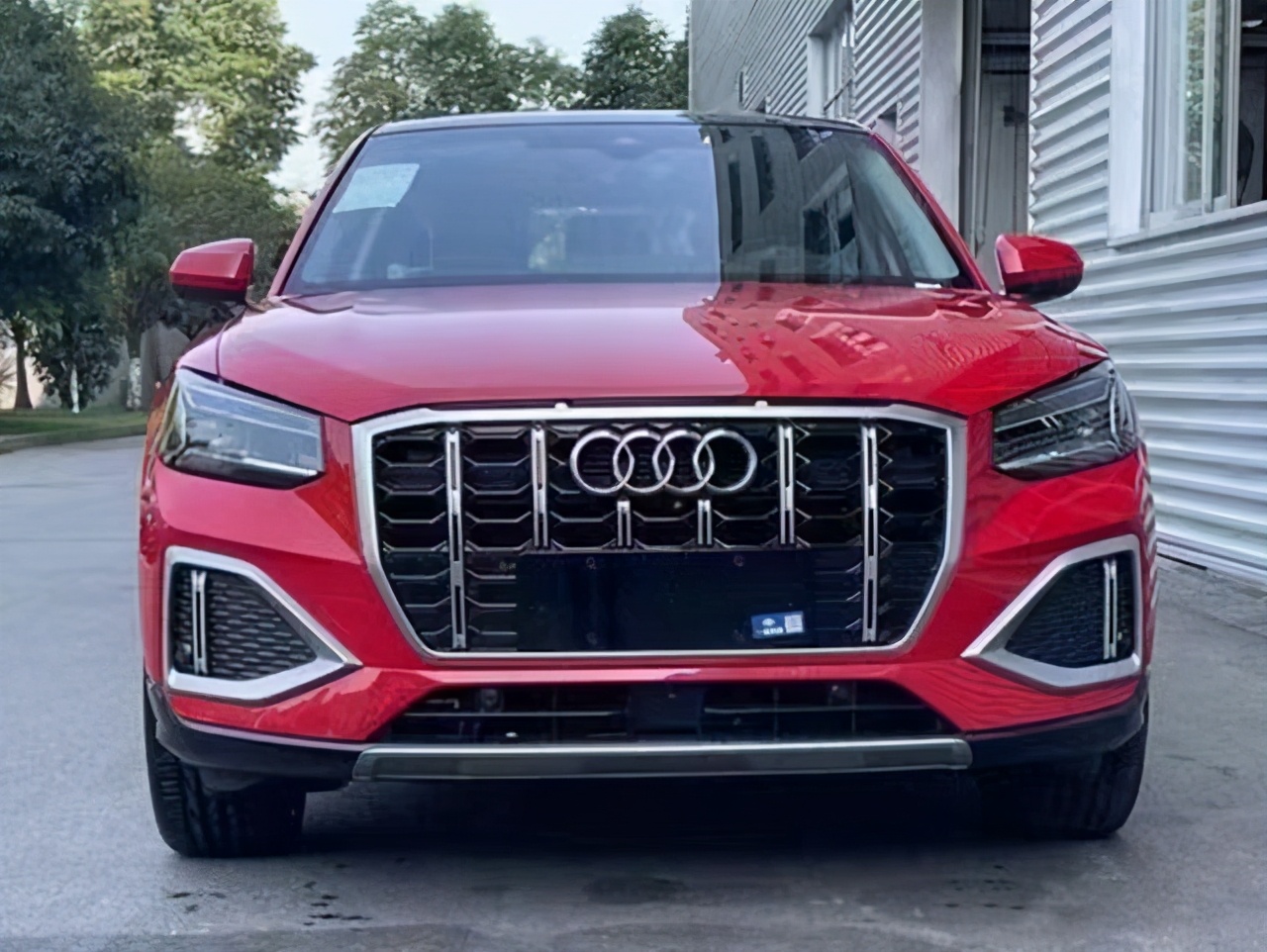 There may be an RS version?The new Audi Q2L arrives at the store - iMedia
