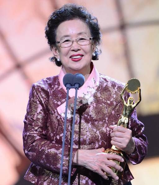 The most tear-jerking Korean comedy queen-old drama bone Luo Wenji - iNEWS