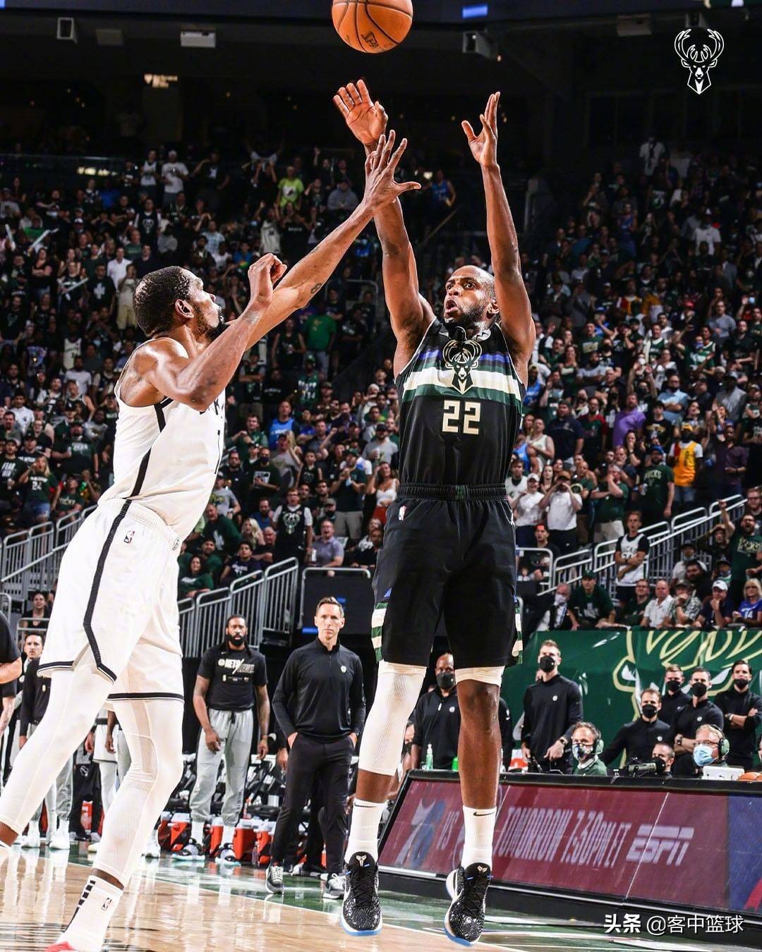 Scored 81 points in 88 minutes!5 points per game, 16 points per game!No ...