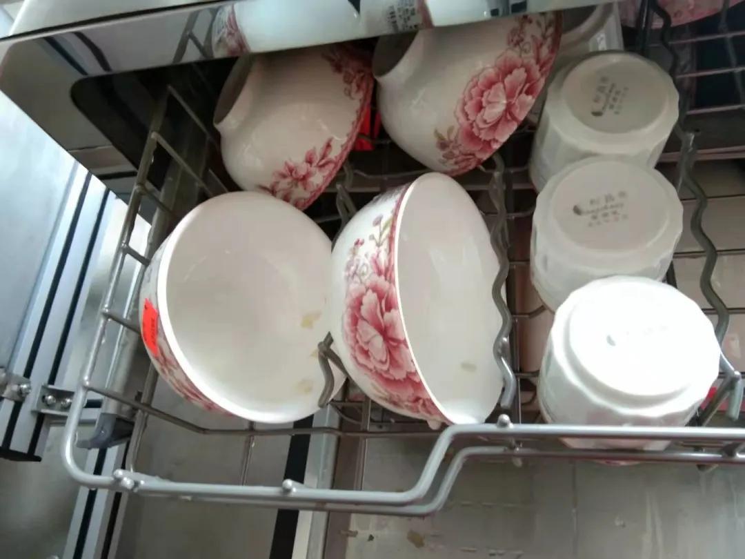 What should a Chinese dishwasher look like?Click to understand - iNEWS