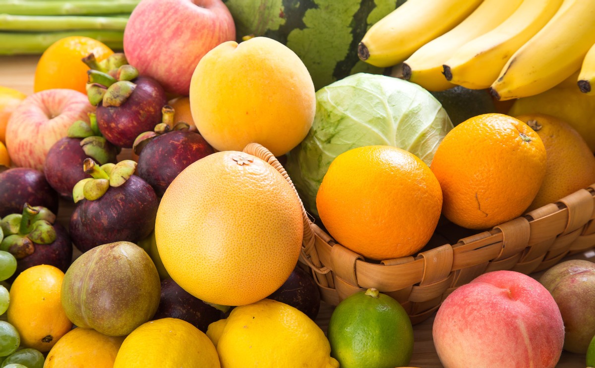 Earned 600 million in the first half of the year, with Alibaba holding ...