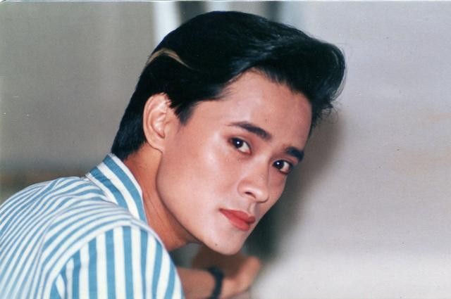 Chen Rujia, a popular singer in the 1980s, retired from the music scene ...