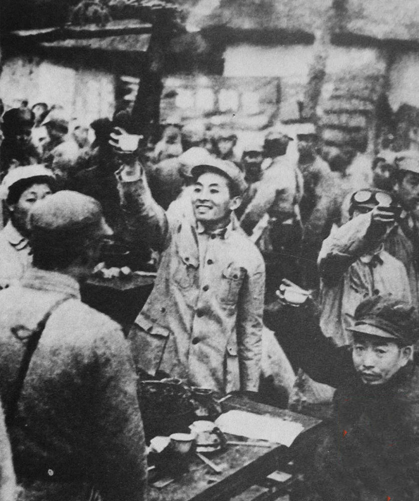 Ye Fei: He was shot in the head, was filled with 2 shots but ...