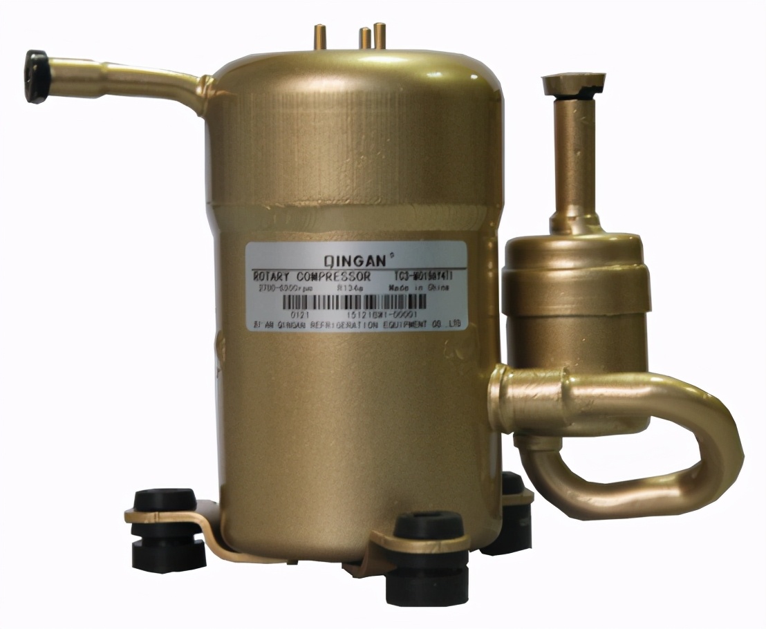 The core component of the small box in the hands of the astronaut ...