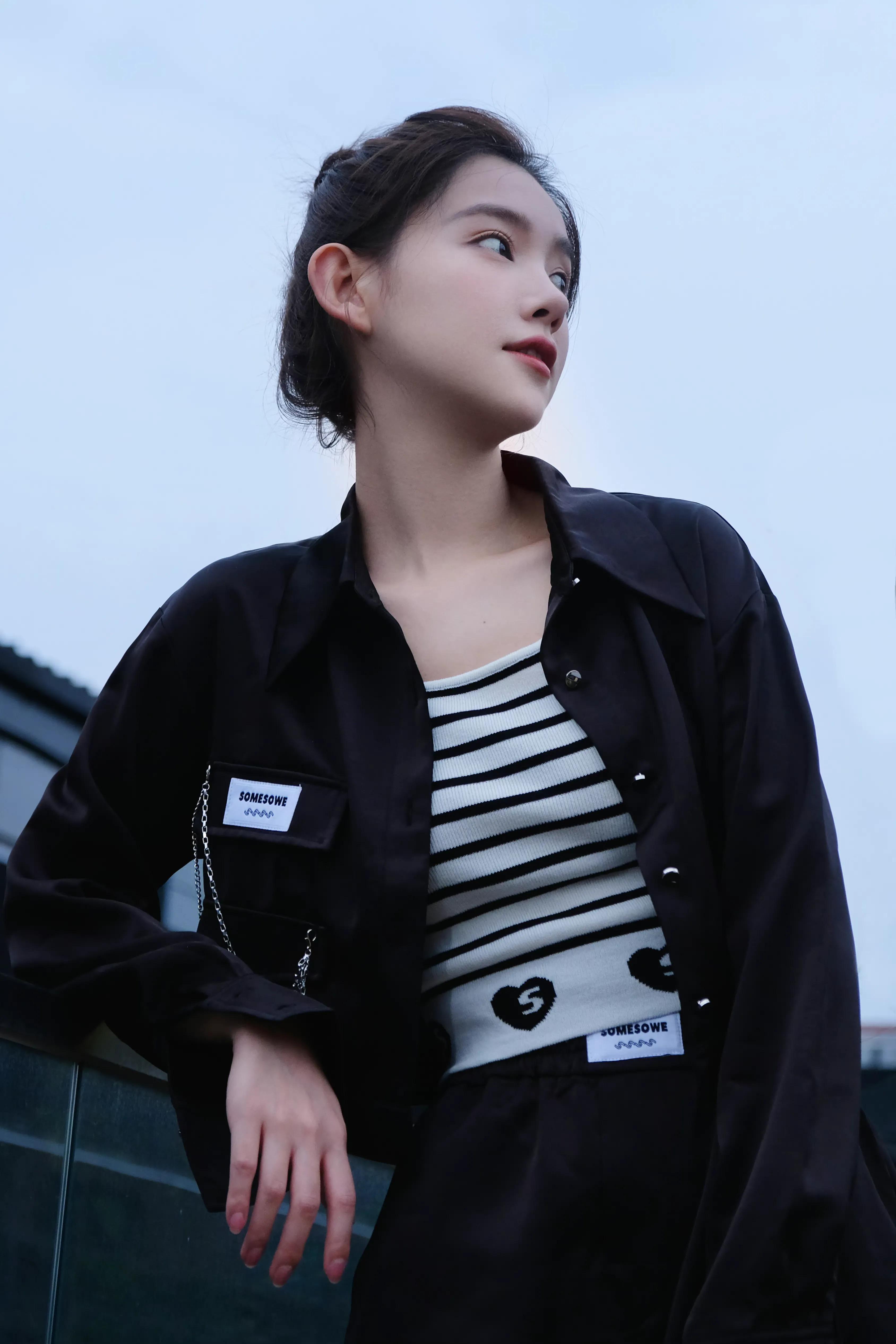 Gentle, charming, confident, free and easy Li Muchen - iNEWS