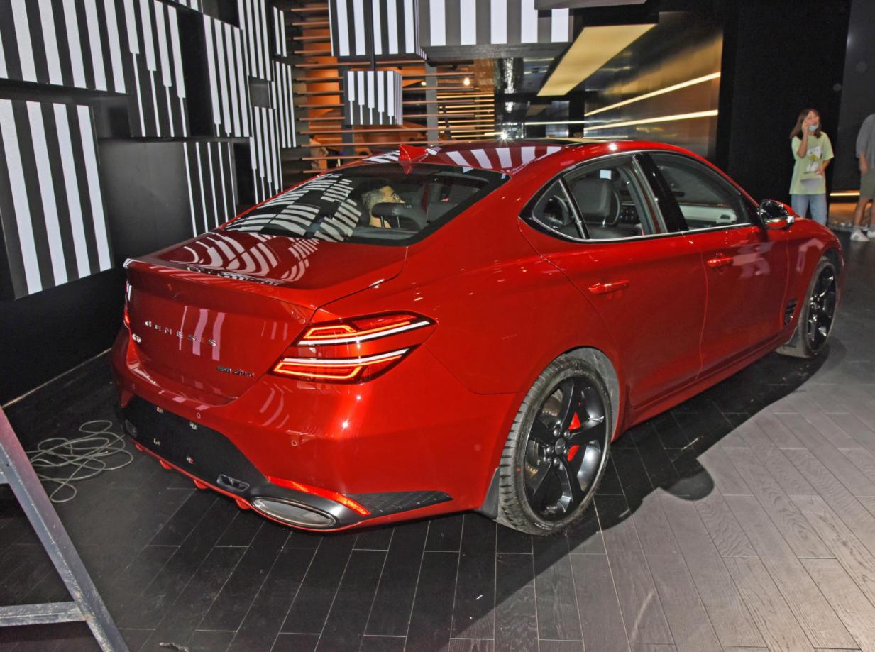 2.0T+8AT, positioning sports, will Genesis G70 be a good choice? - iNEWS