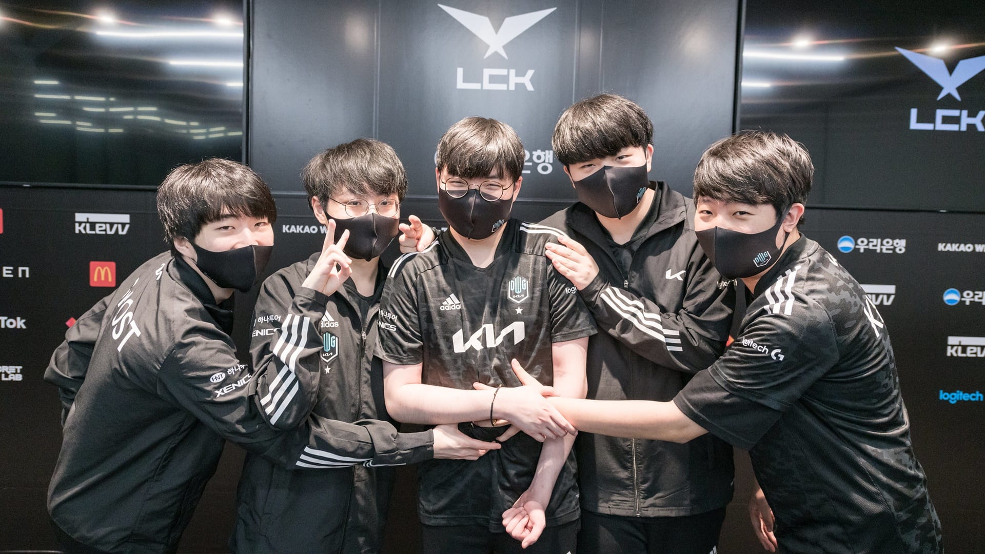 Power ranking of 22 global teams in the LoL "League of Legends" World ...