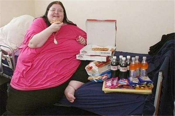The fattest person in the world 1.8 tons: Susannah Eman (regularly and ...