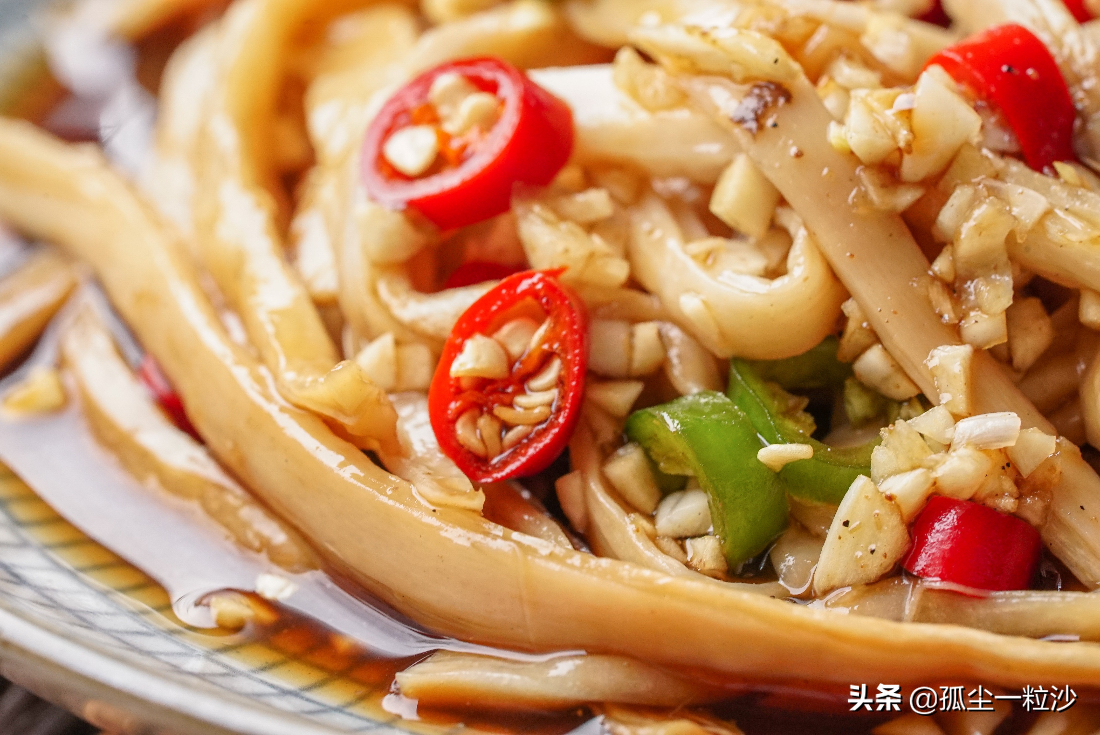 Inviting people to eat and cooking at home, how can one omit this dish ...