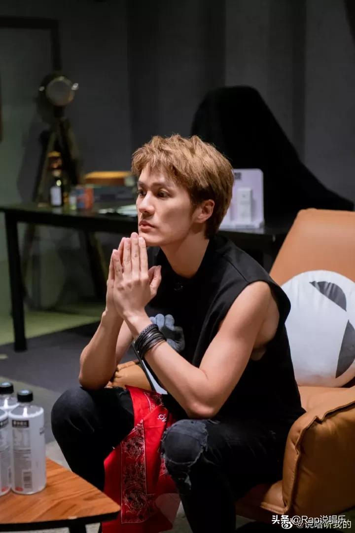 From Duckling to Lambert, Wu Kequn became Bole in the show - iNEWS