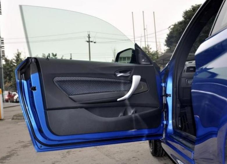 Frameless doors are so cool, why do car companies rarely use them?Three ...