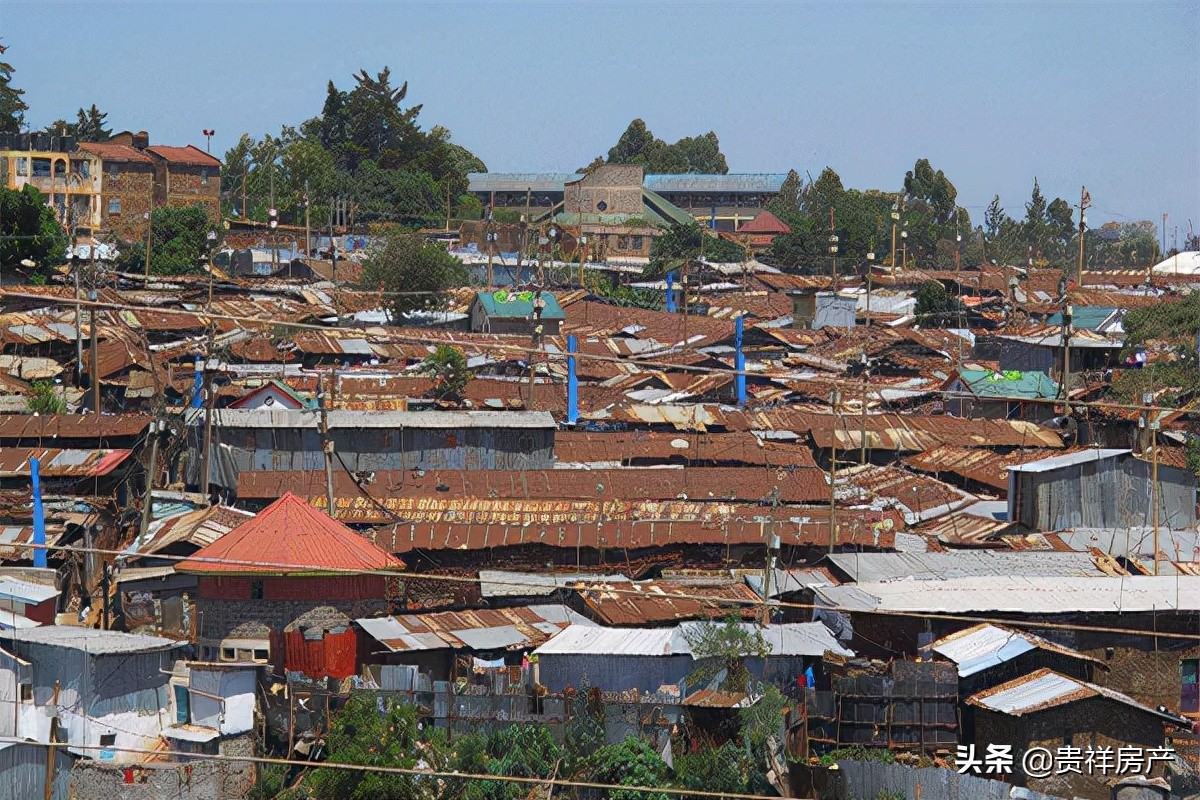 The ten largest slums in the world, the number of people living in the ...