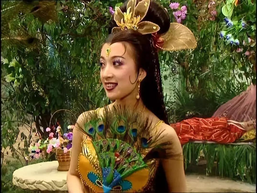 The Golden Wing Roc eats tens of thousands of dragons every month, and ...