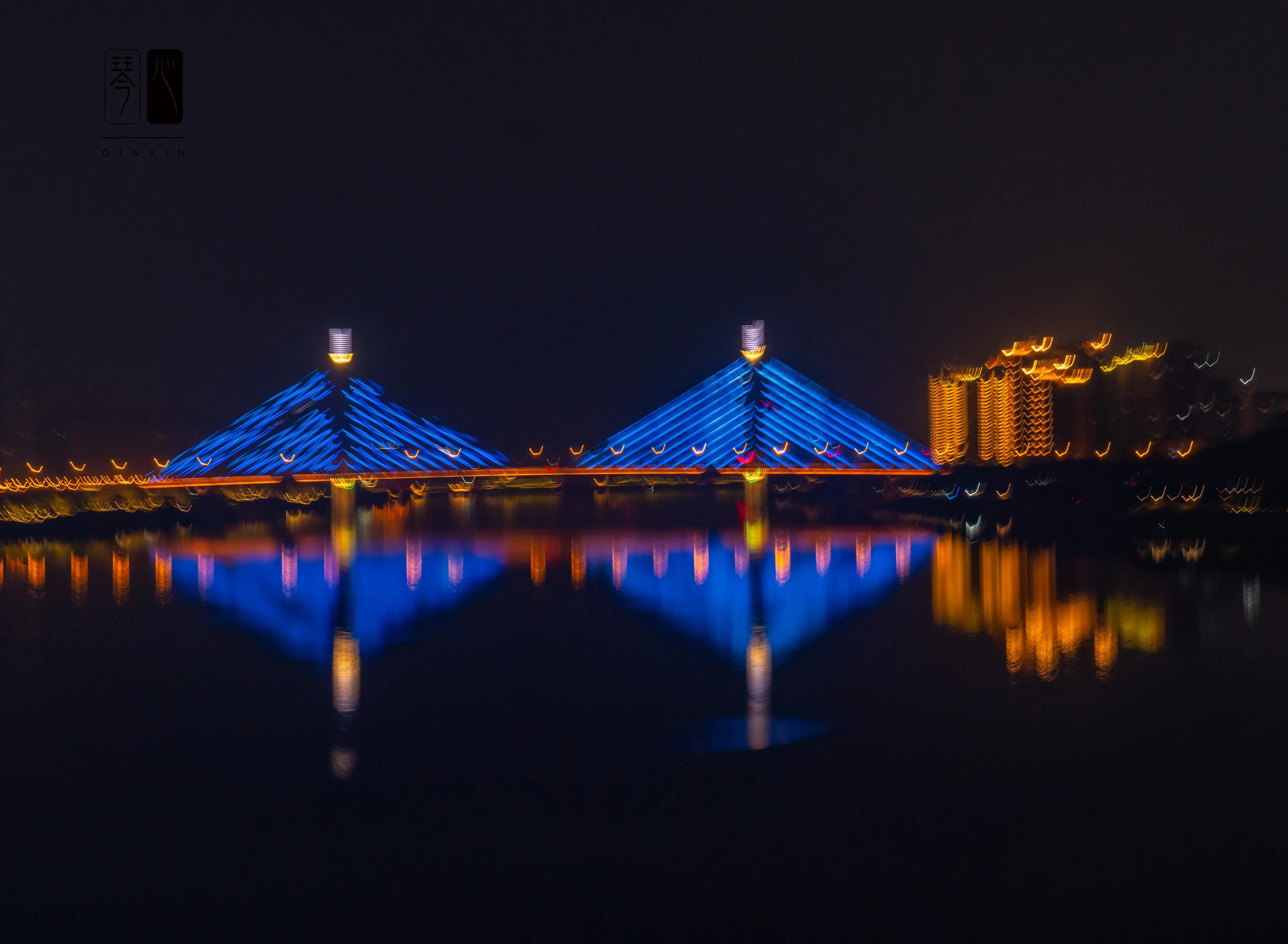 Night shot of Nanning Bridge - iMedia
