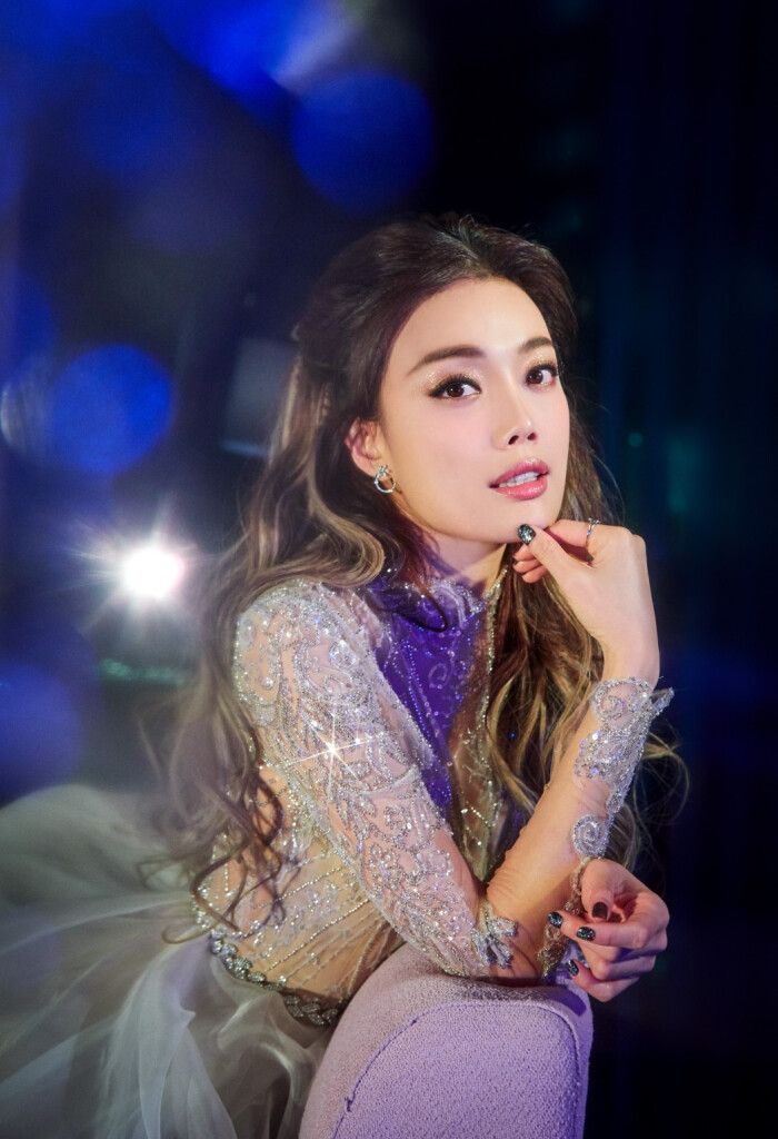 Amazing moment: Cecilia Cheung, Huang Shengyi, Sun Li, Zhang Jingchu ...