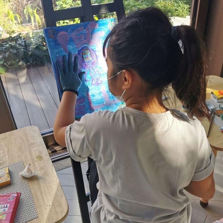 Kutai Gigi Lai Zi has a good face in the photos, and his 3 daughters ...