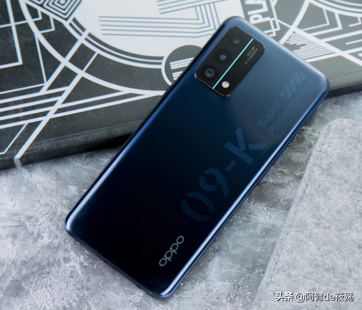 OPPO最注重性能的手機，外觀輕薄時尚，送家長首選 - 資訊咖