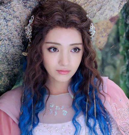 After Di Lieba, who carries the banner of "exotic style"?Can Hanikzi ...