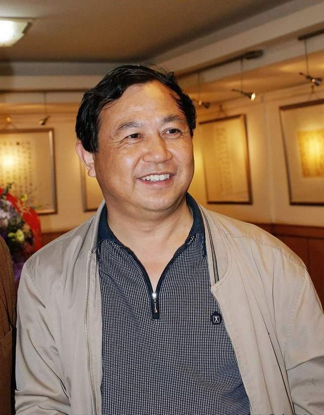 Zeng Xiang and Wang Yong are both ugly, but they like to tout each ...