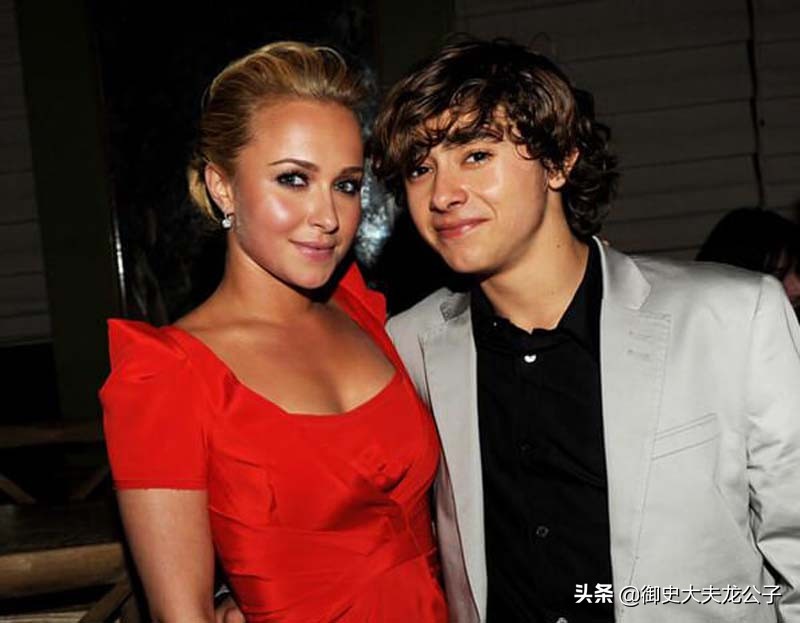 The intricate relationship of relatives and friends of celebrities in ...