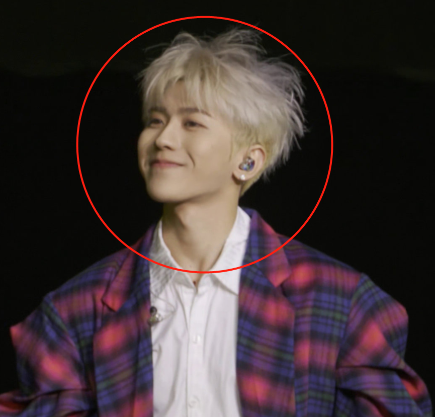 Cai Xukun is shooting straight on the stage, and it is as refined as he ...