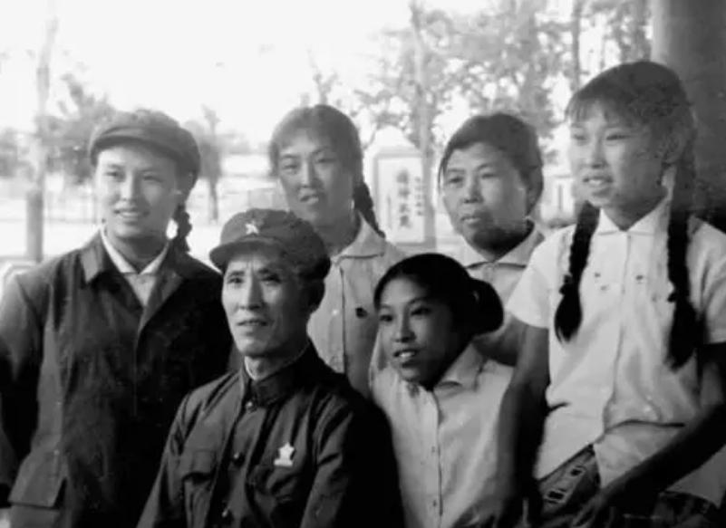 In 1964, Wang Jinshan and Huang Shenrong married, and the original ...