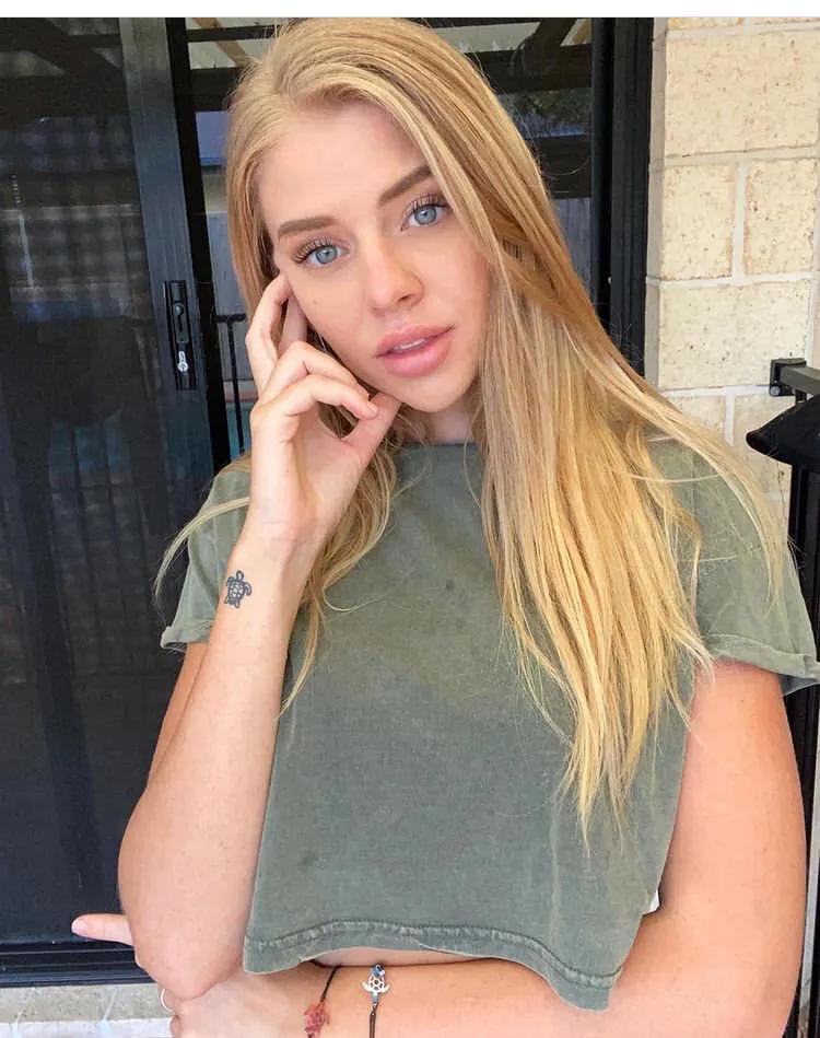 Jade Grobler - iNEWS