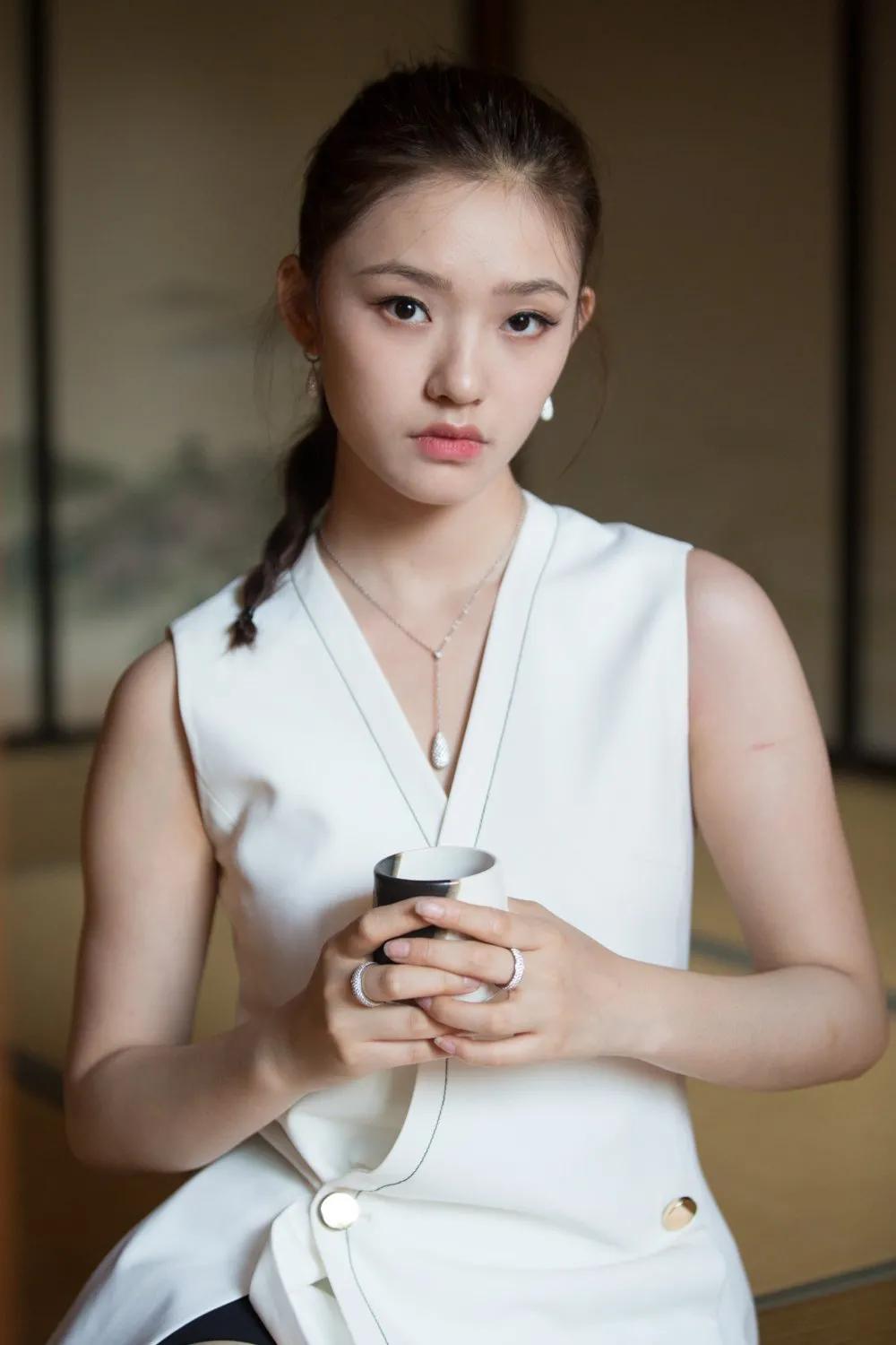 Star Girl ~ Lin Yun - iNEWS