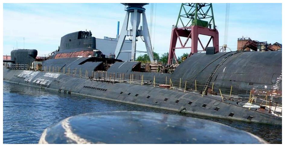 The world's fastest submarine, at 82 kilometers per hour, is faster ...