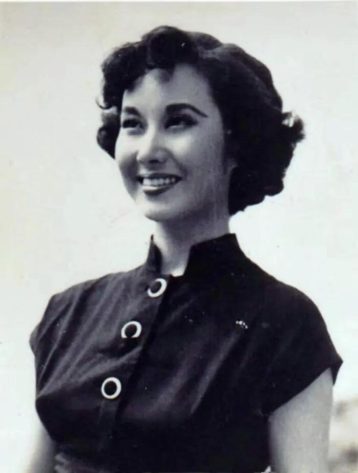 A generation of legendary female superstar Li Lihua, shared precious ...