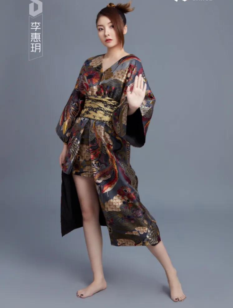 This Is Still Wang Sicongs Most Beautiful Ex Girlfrienddou Deer Was Questioned On Variety