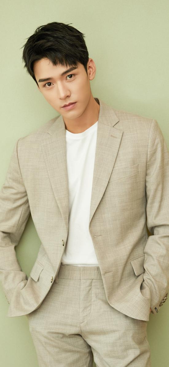 Entertainment News: Gong Jun, Zhao Lusi, Wu Jinyan, Bai Jingting, Zhou ...