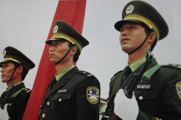 The century-old historical changes of Chinese police uniforms (multiple ...