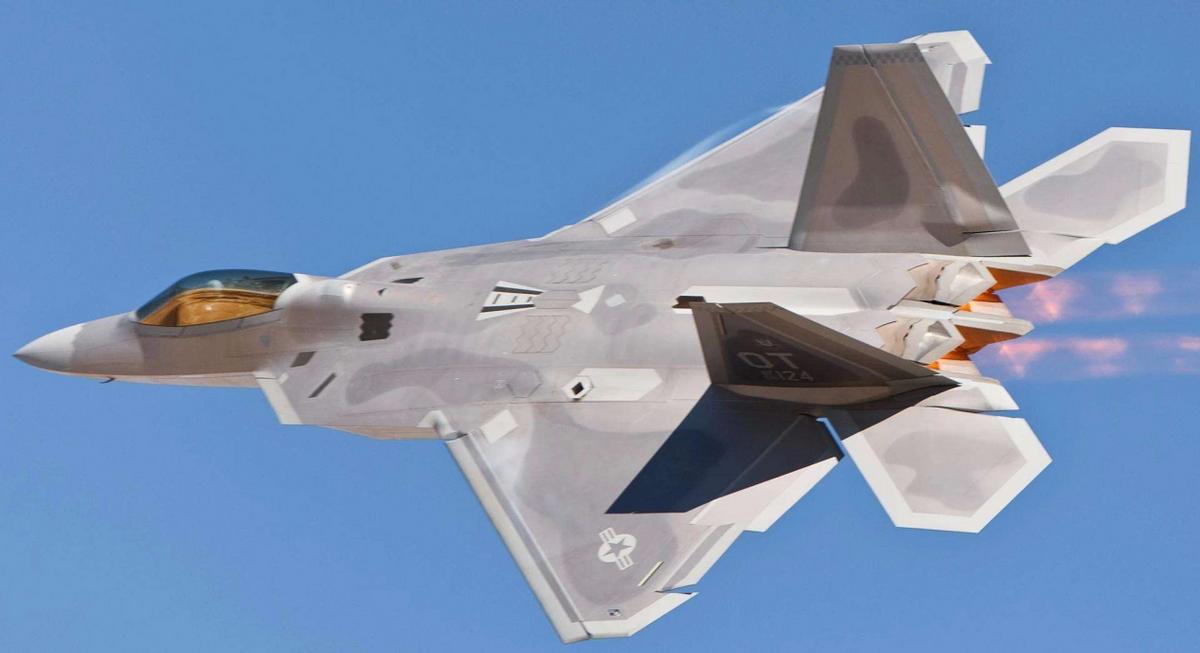 The F-22, the most powerful fighter in the US military, has a new "skin ...