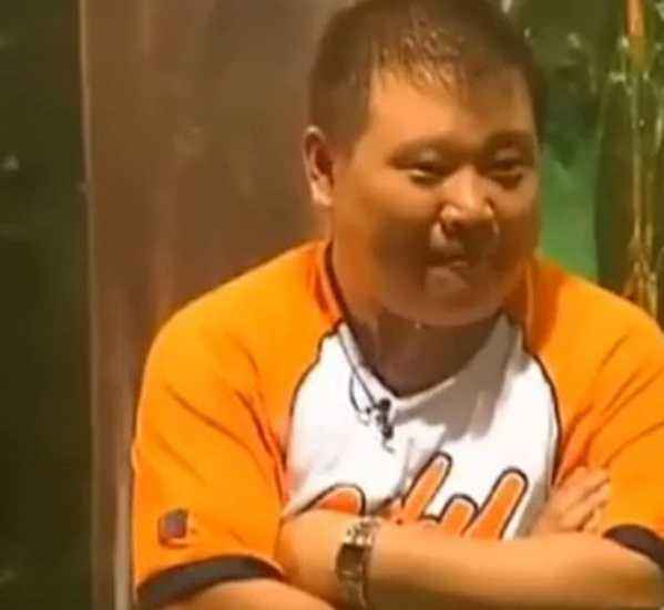 In 2000, Hu Zhonghui, who abandoned Guo Qilin's biological mother, went ...