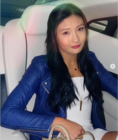 Ye Yuqing's 22-year-old daughter is daring in recent photos and loves ...