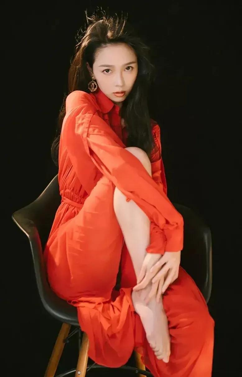 Atlas of Kan Qingzi and Qiu Shiyuan - iNEWS