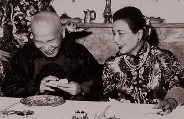 In 2003, after seeing her cemetery, Soong Mei-ling said in tears from ...