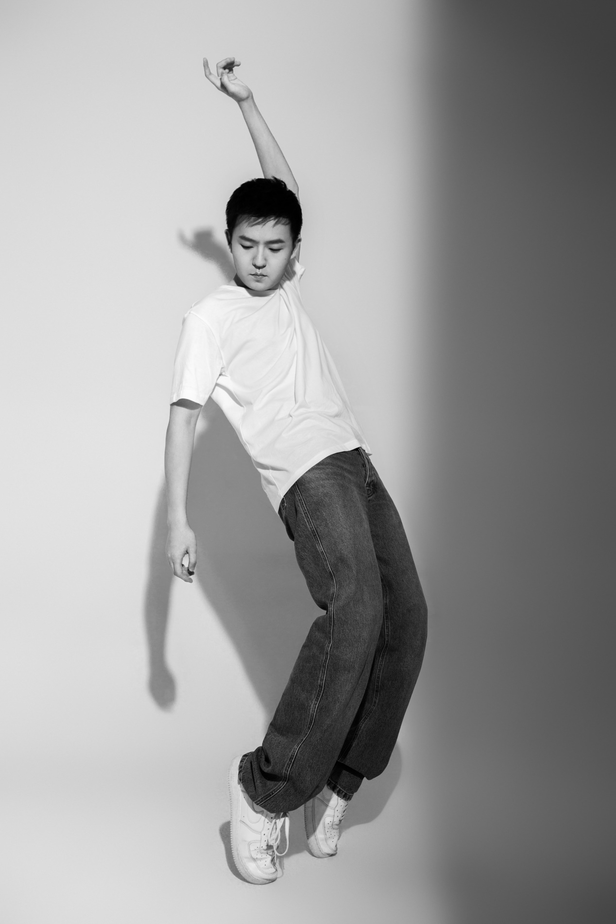 Wu Lin's photo exposure exposes youthful vigor, sunshine and self ...