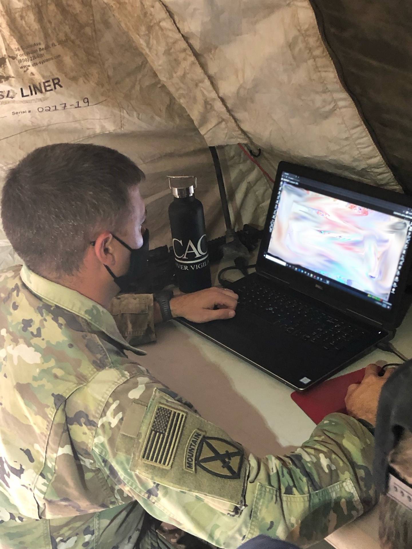 US soldiers use the Stryker unit test tool to "observe" the electronic ...