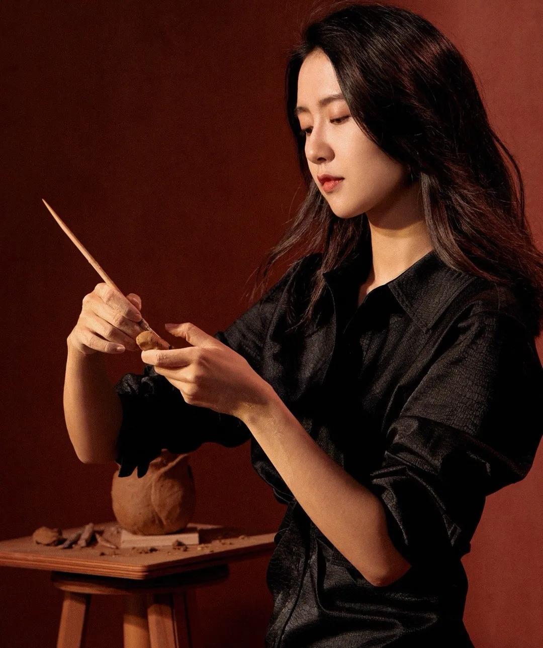 Interpreting a Thousand Faces of Life Xu Lingyue - iNEWS