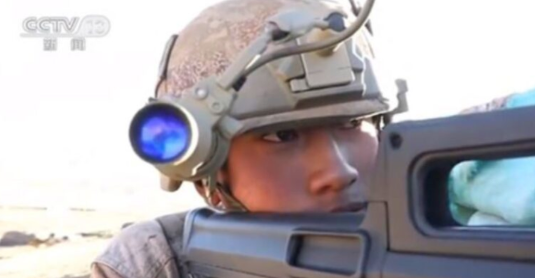 China's new high-tech military helmet with self-destruct function - iNEWS