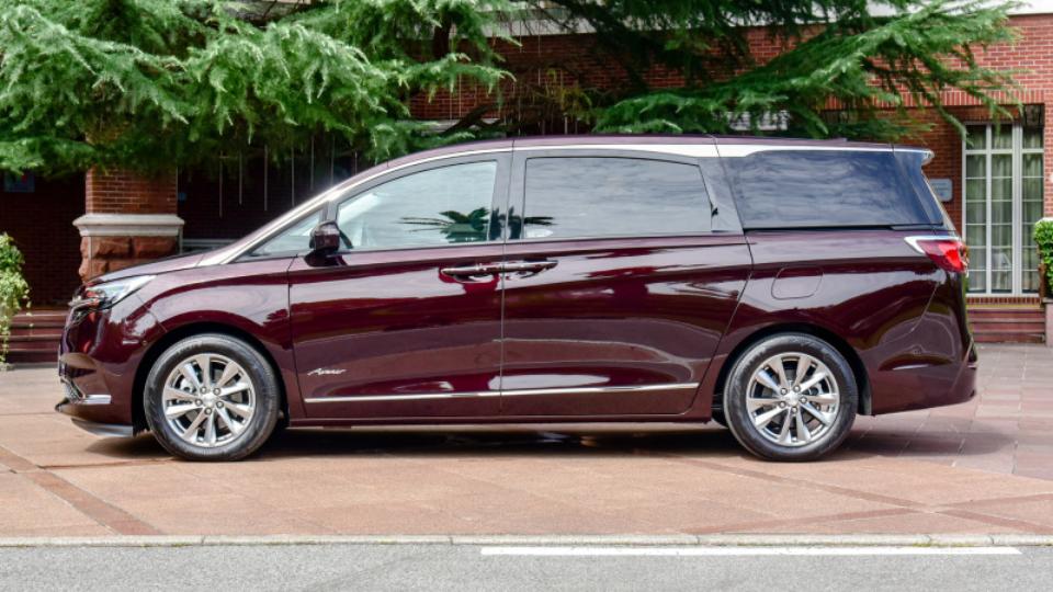 The Buick GL8 is too business, and the Roewe iMAX8 that takes care of the home will be popular ...
