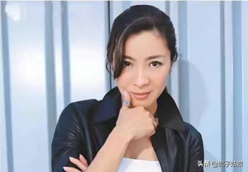 Hu Jing's love history, why did he finally marry Zhu Zhaoxiang - iNEWS