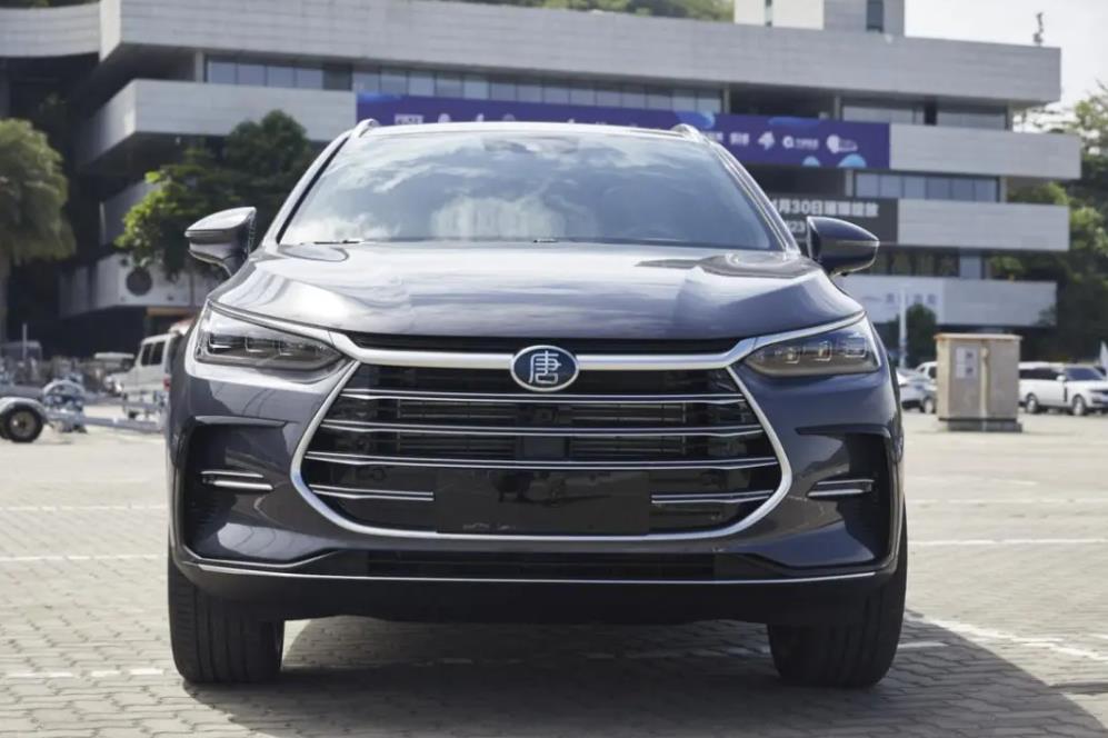 BYD Tang DM in-depth test drive, fast and stronger - iNEWS