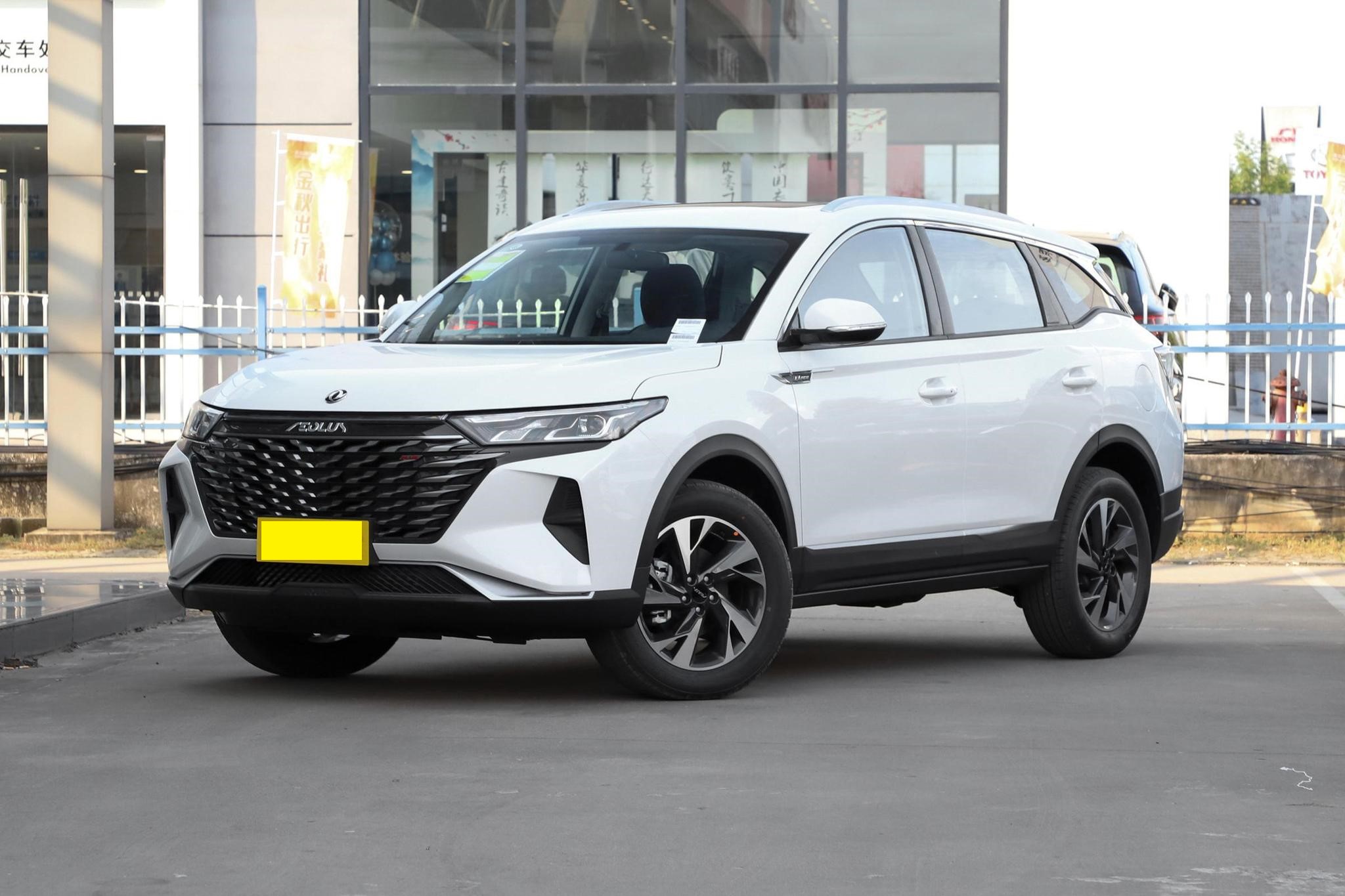 Wheelbase 2715mm, 1.5T burst 190 horsepower, high-equipped with Zunbao audio, Dongfeng Fengshen ...